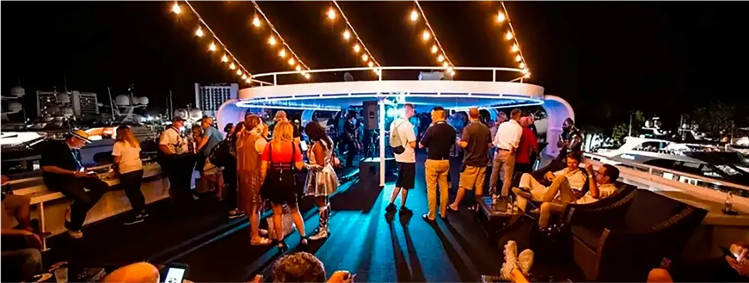 Yacht Parties in Dubai Marina : Private Yacht Party Dubai 2026